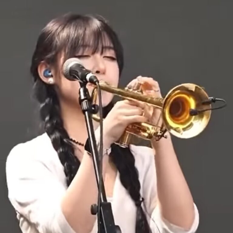 Ini profil Gao YiFei, si Tararara Girl peniup terompet pemersatu bangsa