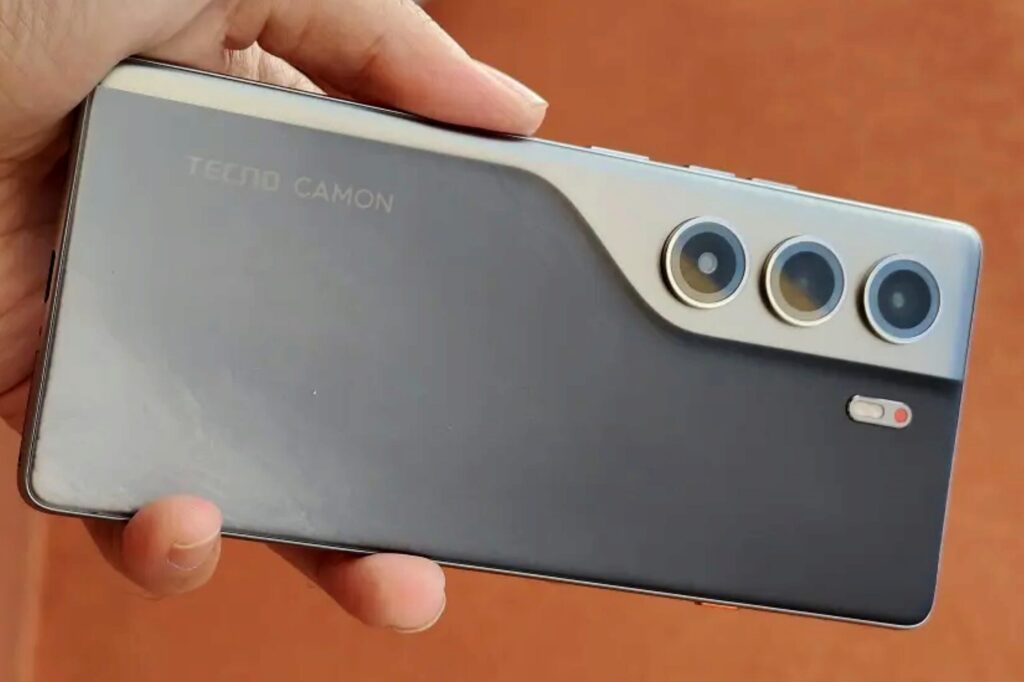 Harga Tecno Camon 40 series dengan kamera Sony LYT700C plus 3 tahun update software