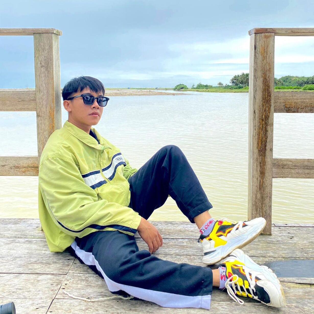 Kisah pemuda Surade Sukabumi: Dari pabrik, ke catwalk, hingga brand ...